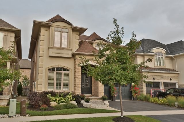 4647 Harbottle Rd, Sold in Burlington - Zoocasa