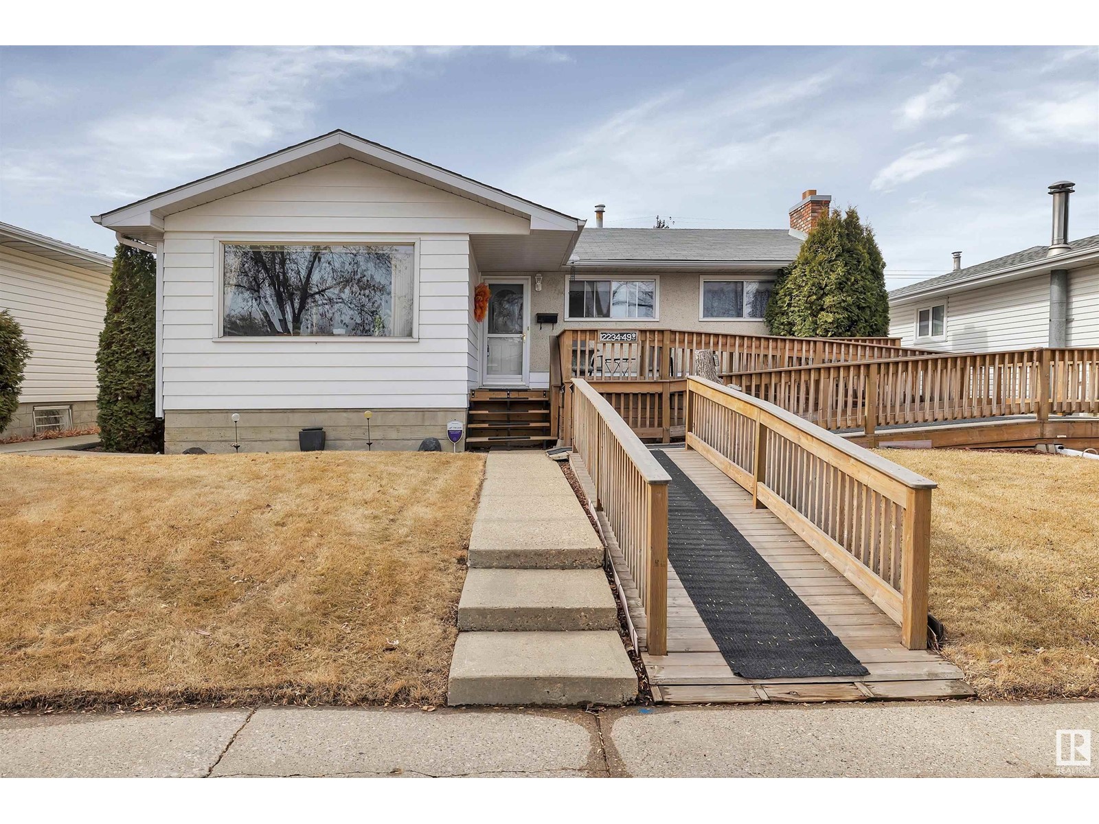 12234 49 St Nw Nw, For Sale in Edmonton - Zoocasa