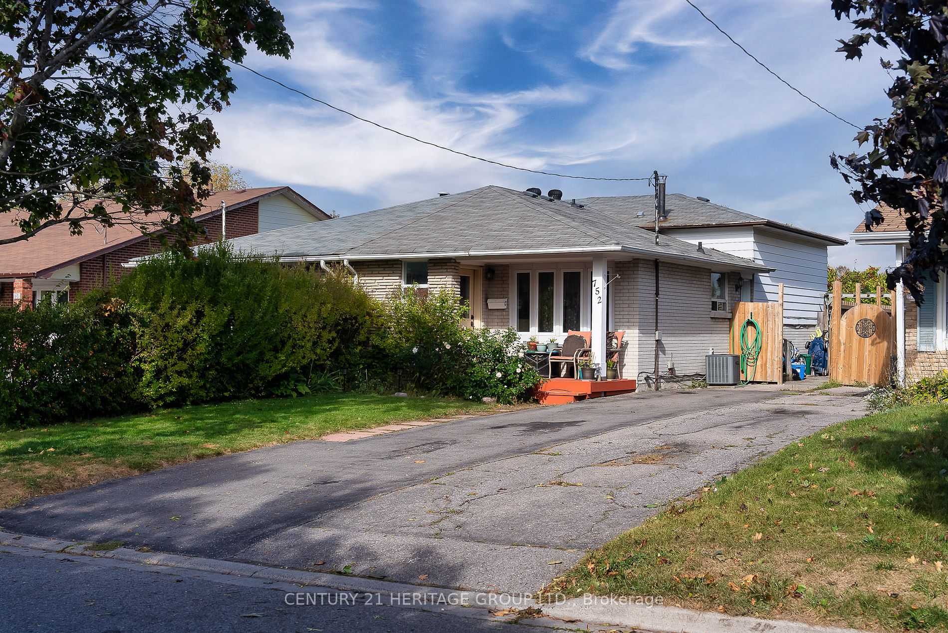 752 Kenora Ave, Sold in Oshawa - Zoocasa