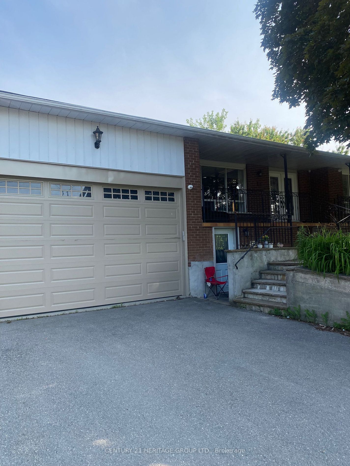 main - 13 George St, Leased in Richmond Hill - Zoocasa