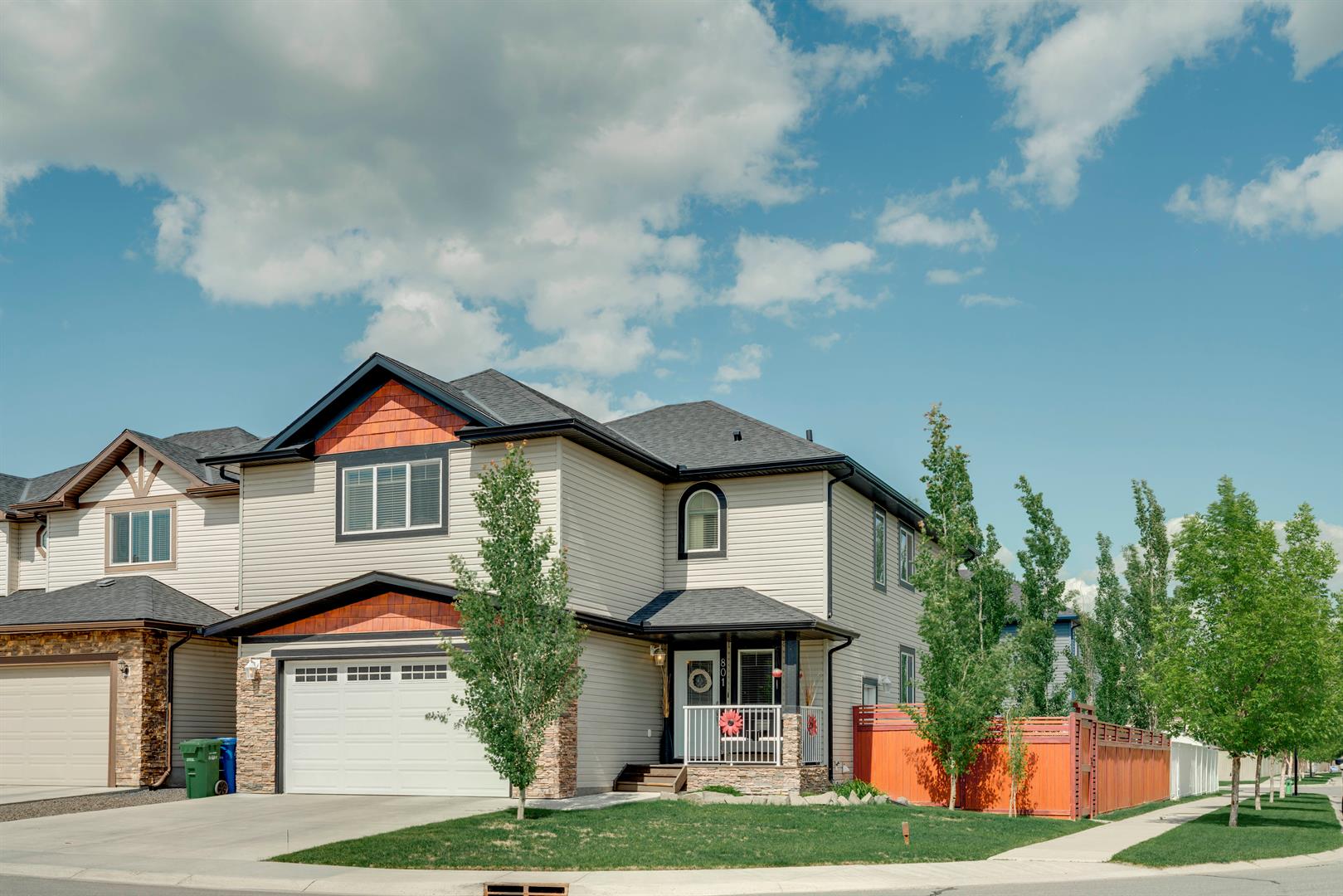 801 Canoe Green Sw, Sold in Airdrie - Zoocasa